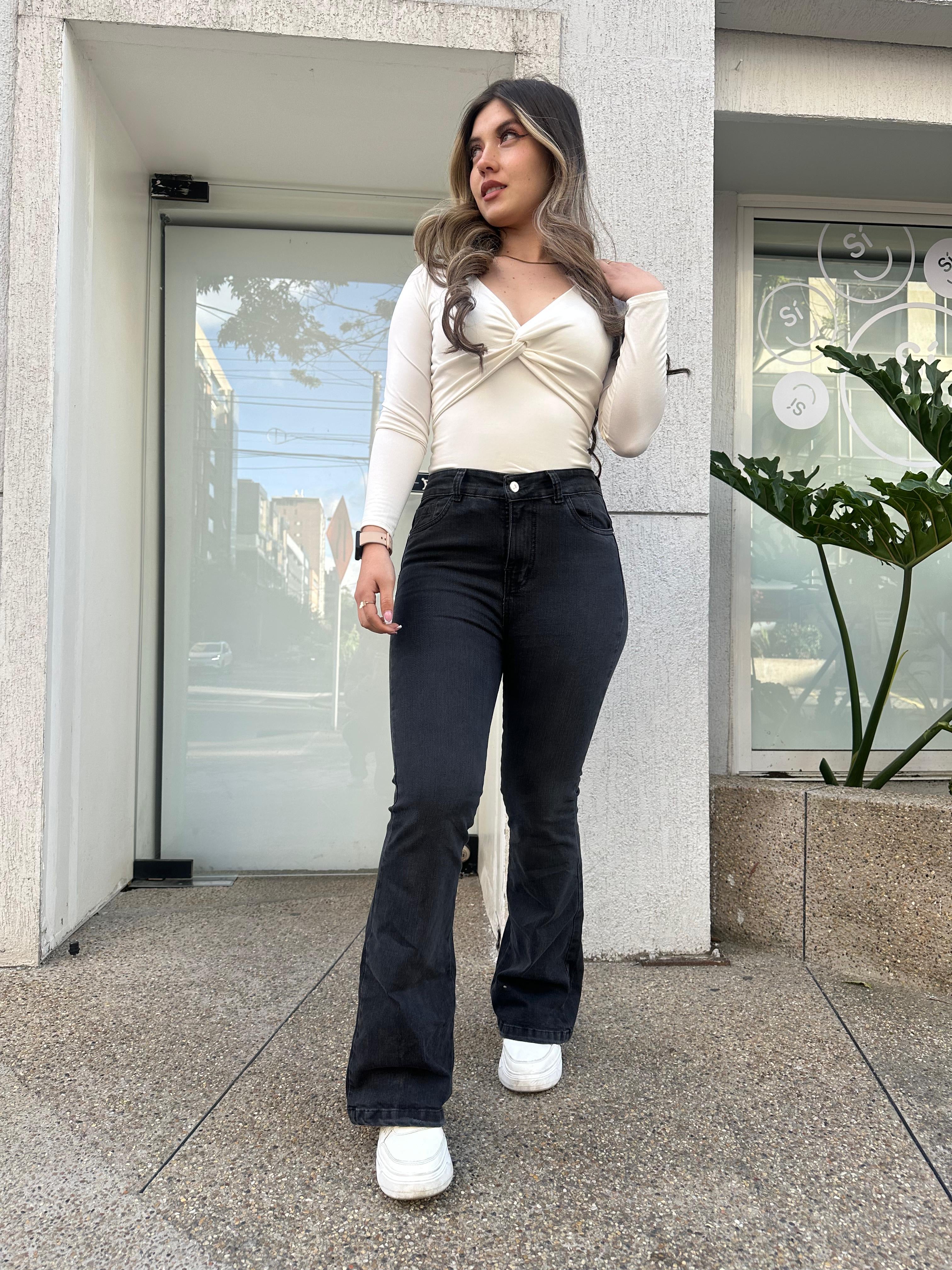 Jean flare mujer tono gris – Strong Jeans